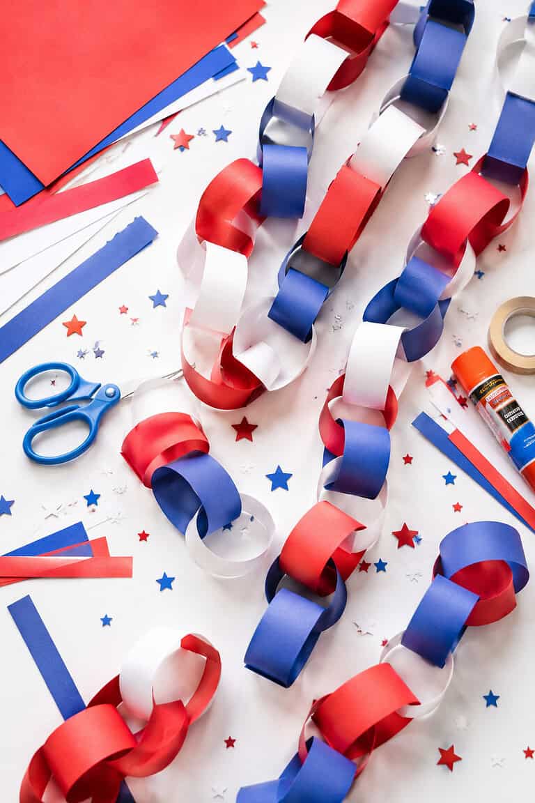 9 Super Simple Patriotic Crafts for Kids to Celebrate in Style